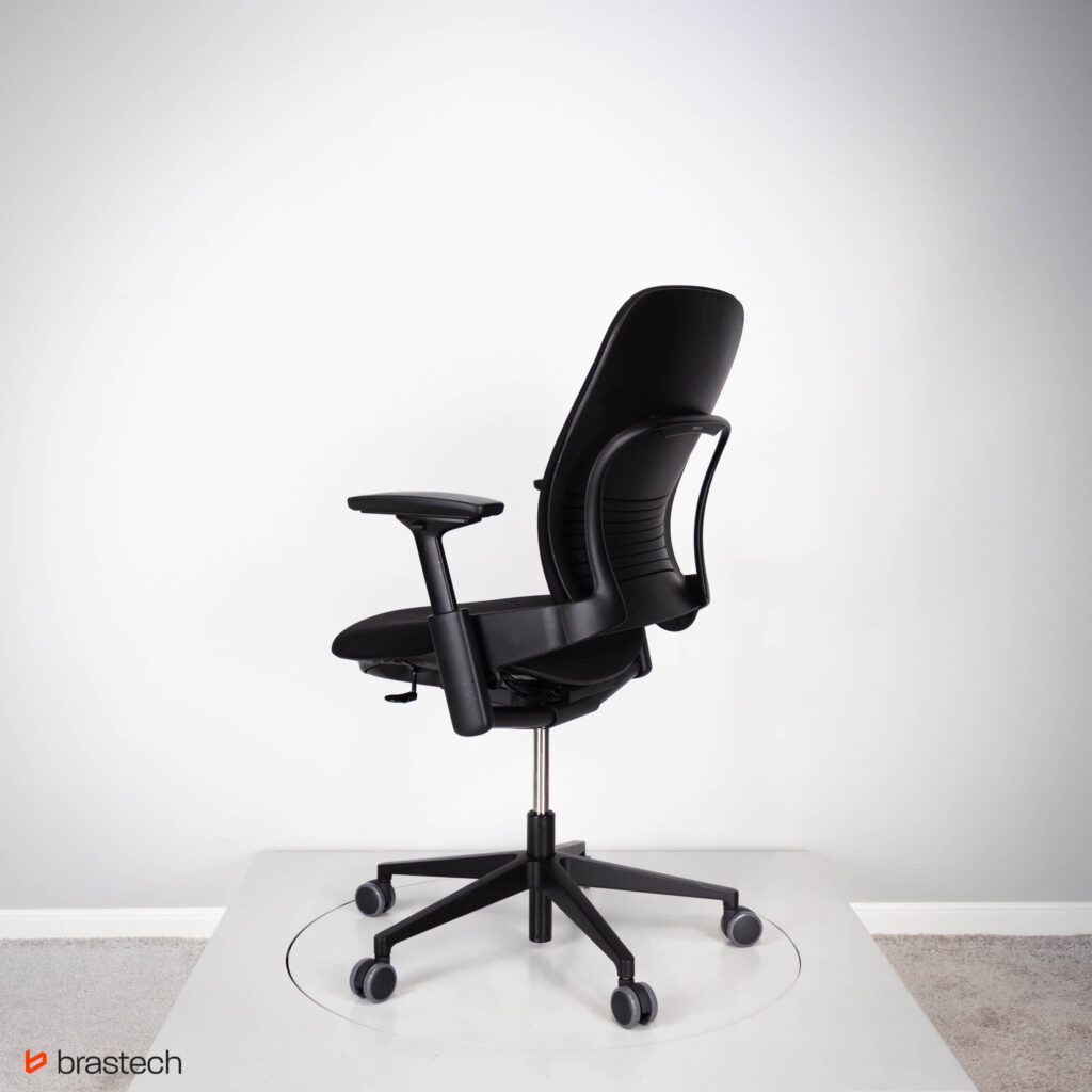 Fotel biurowy Steelcase Leap V2